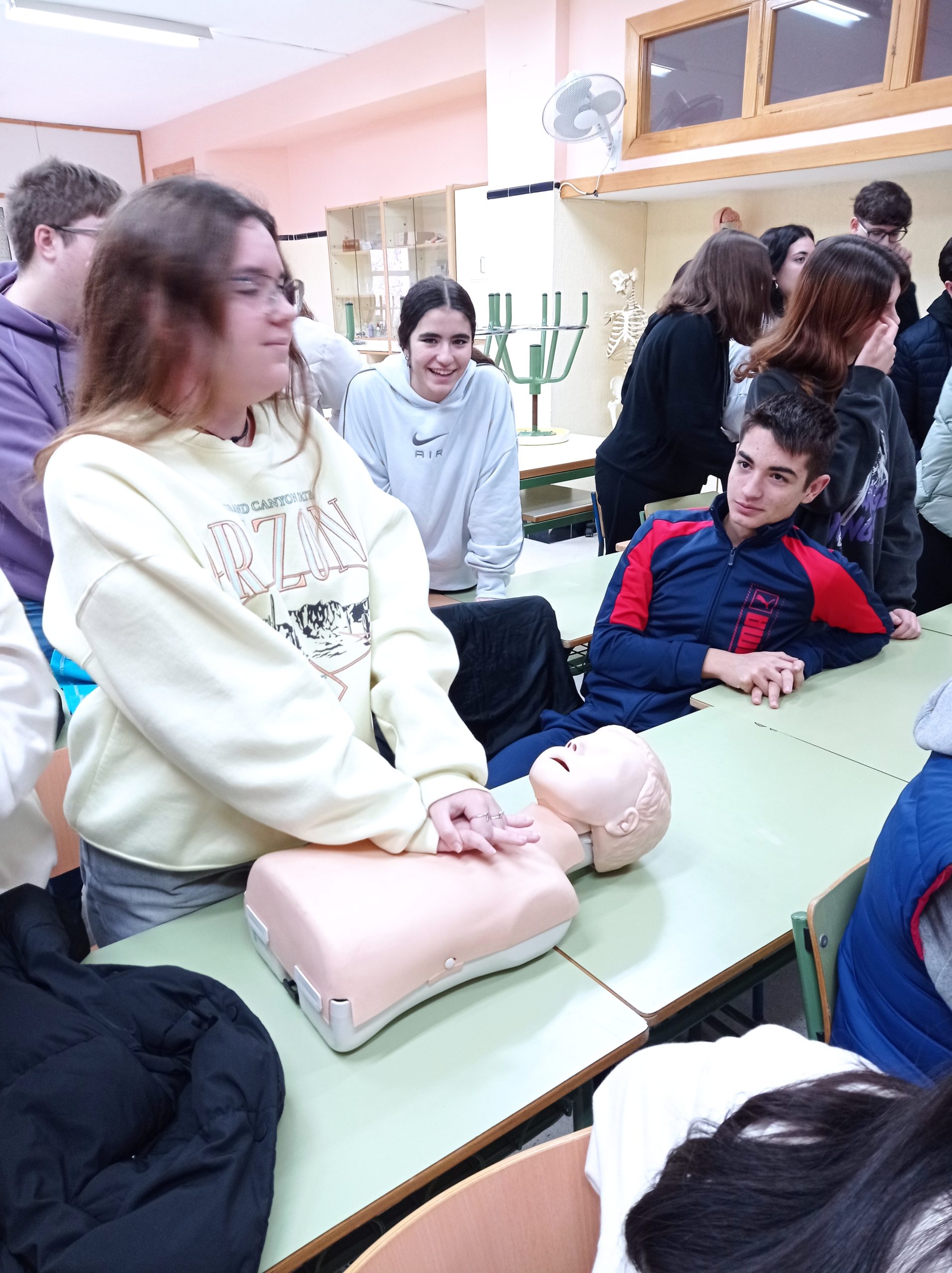 SESIÓN FORMATIVA DE PRIMEROS AUXILIOS Y RCP EN 1º DE BACHILLERATO – IES ...